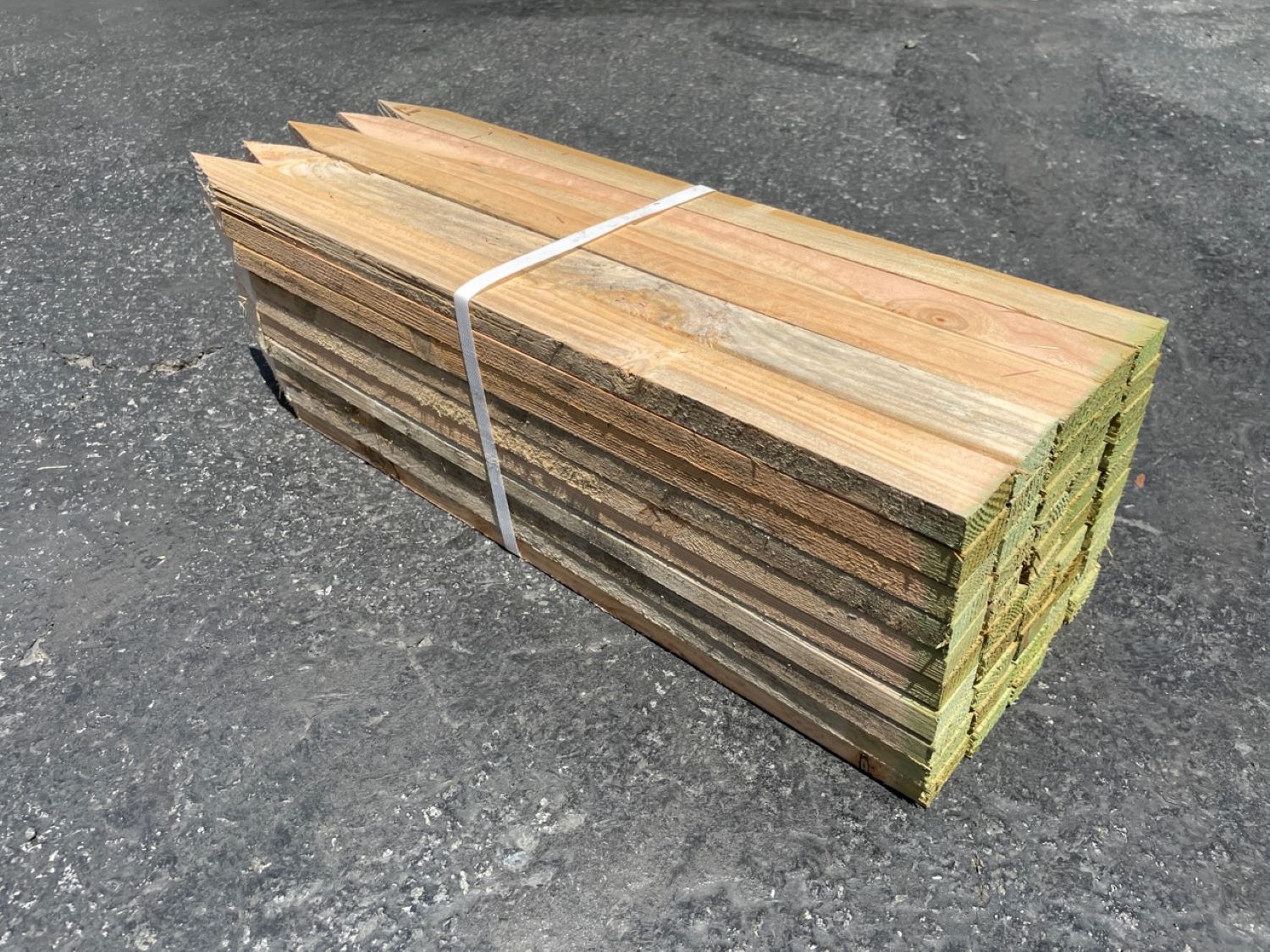 24 Wooden Grading Stakes Garden Stakes 1 X 2 X 24 50 Bundle 24-wooden-grading-stakes-garden-stakes-1-x-2-x-24-50-bundle